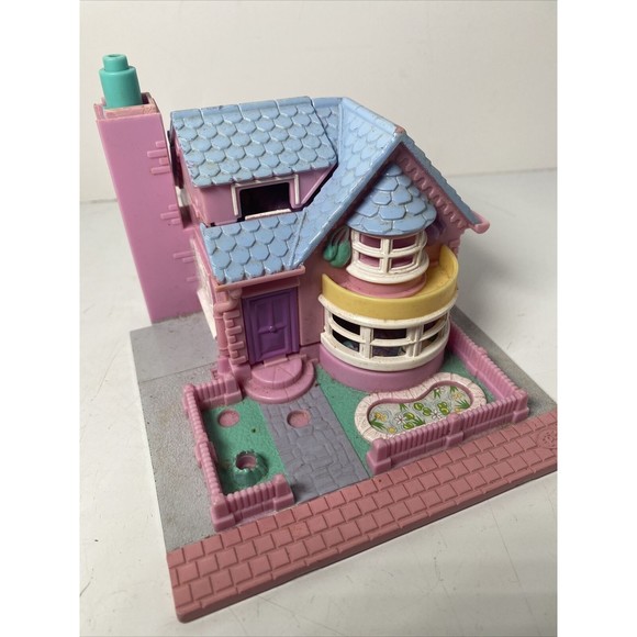 Bluebird Toys | Toys | Bluebird 993 Polly Pocket Bay Window Pollyville ...